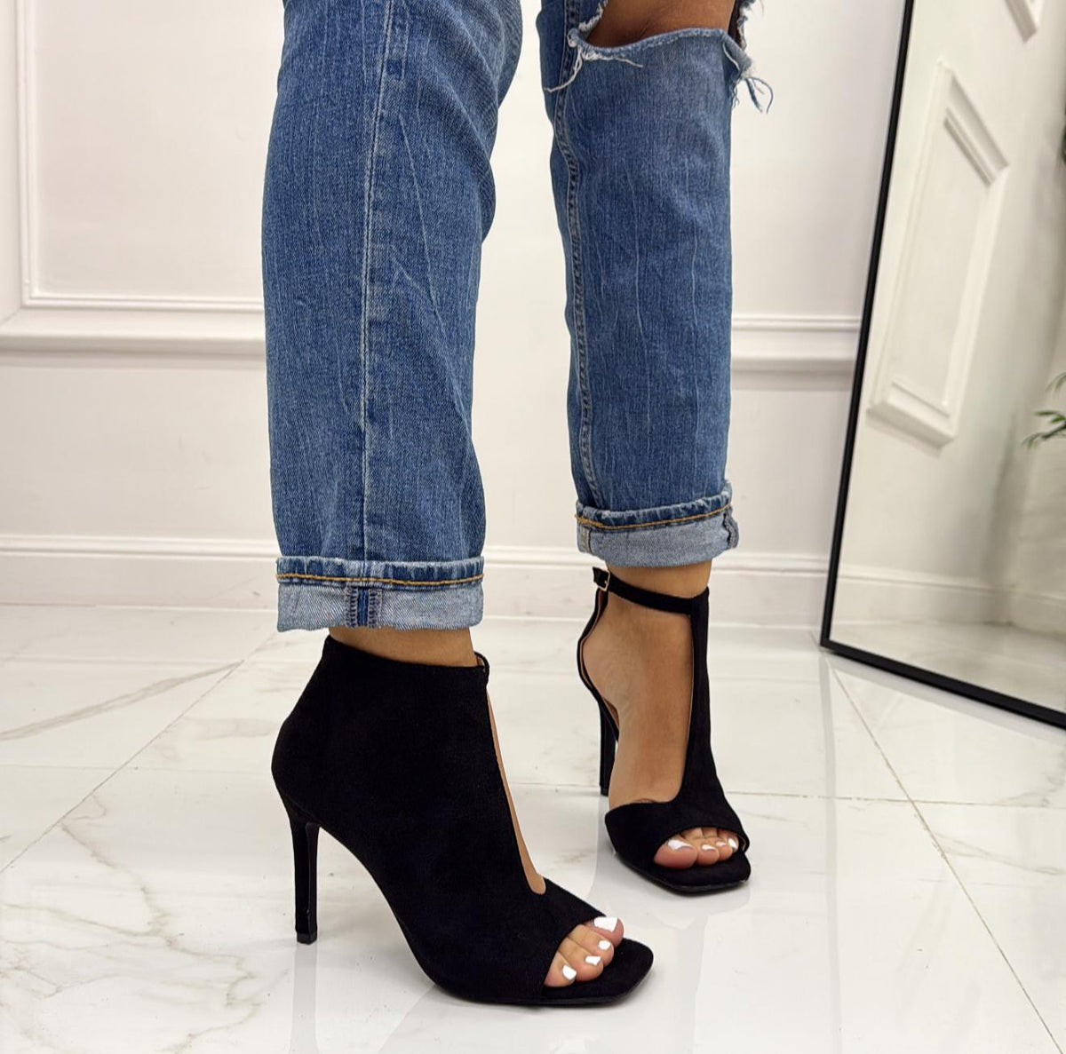 Luana - Sandalo In Camoscio Donna Scarpa Tacco Spillo Punta Nero ...